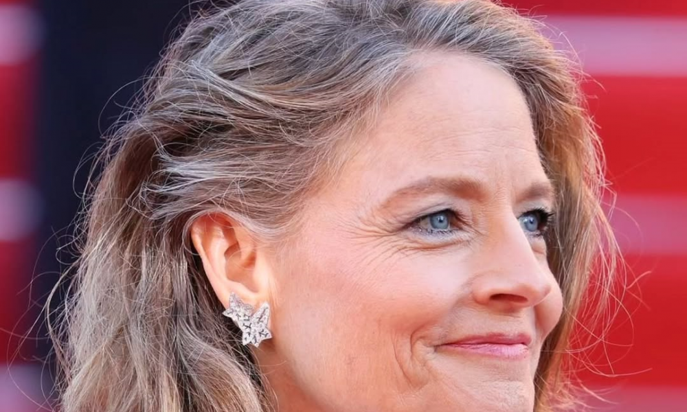Actress Jodie Foster Opens Up About Her Simple Nighttime Hack - One Daily